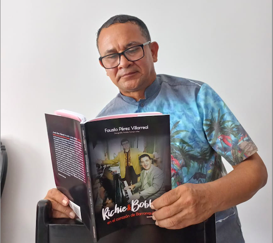 Fausto Pérez Villarreal presenta su libro titulado ‘Richie y Bobby, en ...
