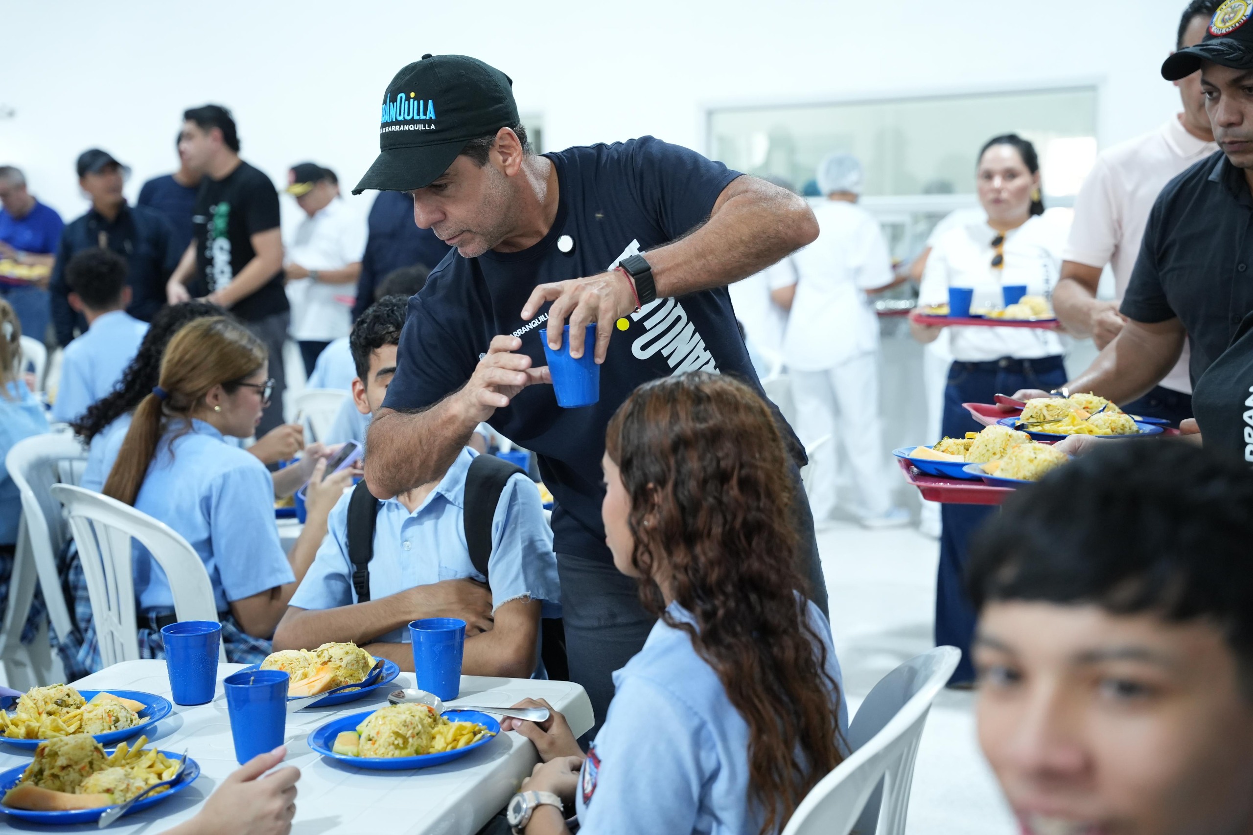 Alcalde Alejandro Char anuncia entrega de comedor y cocina en la IED ...